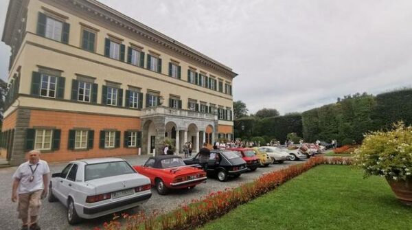 Auto d'epoca e cultura: ritorna 'Ruote nella Storia' tra Lucca e ...