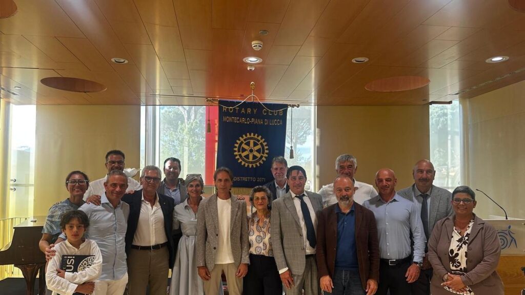 Calcio di solidarietà a Porcari. Enrico Chiesa Team contro il Rotary ...